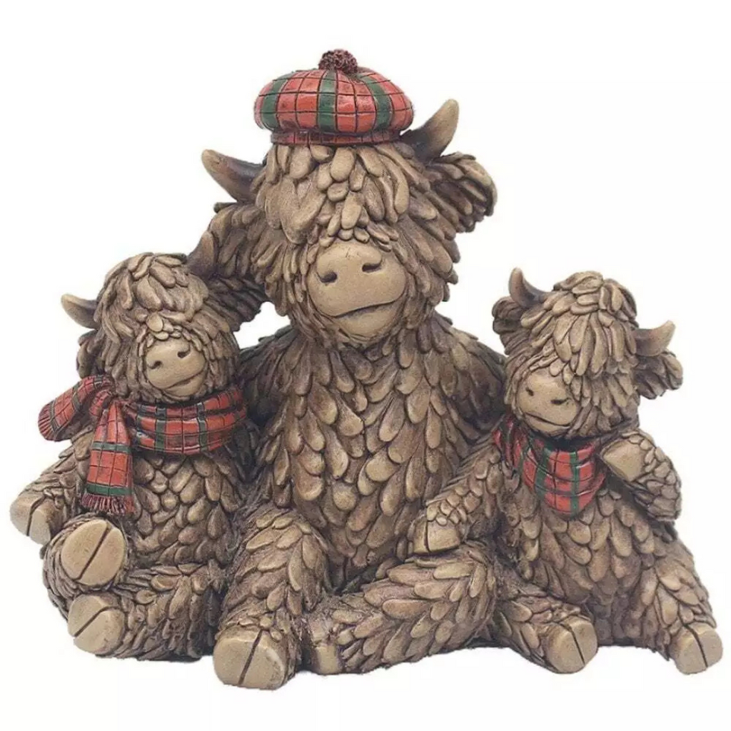 Lesser & Pavey - Family of Huhie Highland Cows Standing Tartan Hat